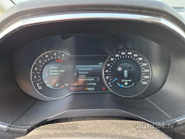 Pelēks Ford S-Max 2022 Tallina, ar dzinēja tilpumu 2.00 L un nobraukumu 175 tūkst. km par 16490 €, foto 9 vietnē AUTOMOTO.COM.LV
