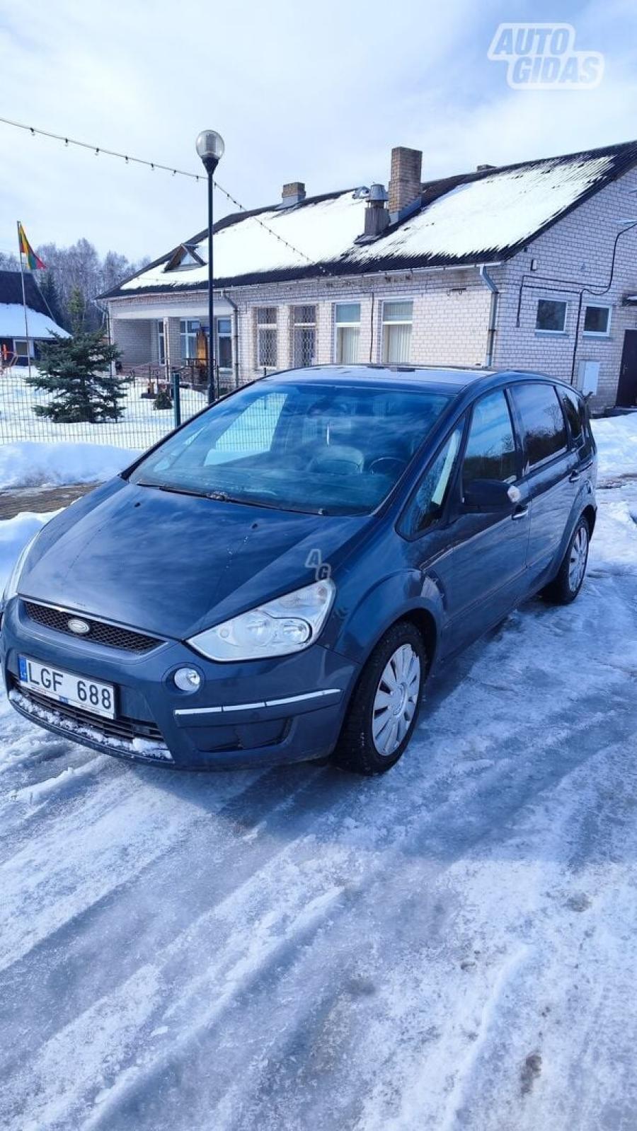 Ford S-Max 2007 in Vilnius, with an engine capacity of 1.80 L and mileage of 425 thousand km for 1900 €, photo 1 on AUTOMOTO.COM.LV