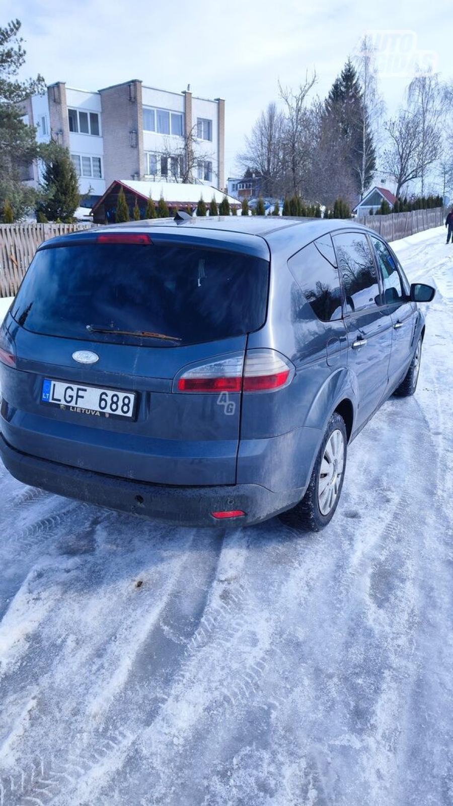 Ford S-Max 2007 in Vilnius, with an engine capacity of 1.80 L and mileage of 425 thousand km for 1900 €, photo 2 on AUTOMOTO.COM.LV