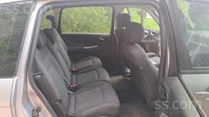 Ford S-Max 2006 in Jurmala, with an engine capacity of 2.00 L and mileage of 294 thousand km for 2600 €, photo 12 on AUTOMOTO.COM.LV