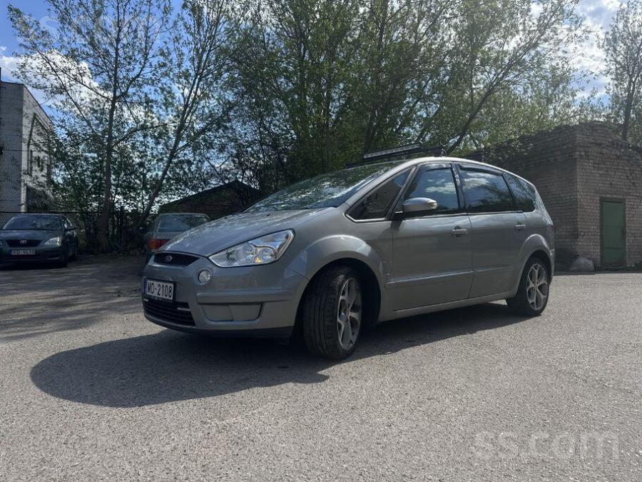 Ford S-Max 2006 Daugavpils, ar dzinēja tilpumu 1.80 L un nobraukumu 276 tūkst. km par 3400 €, foto 1 vietnē AUTOMOTO.COM.LV