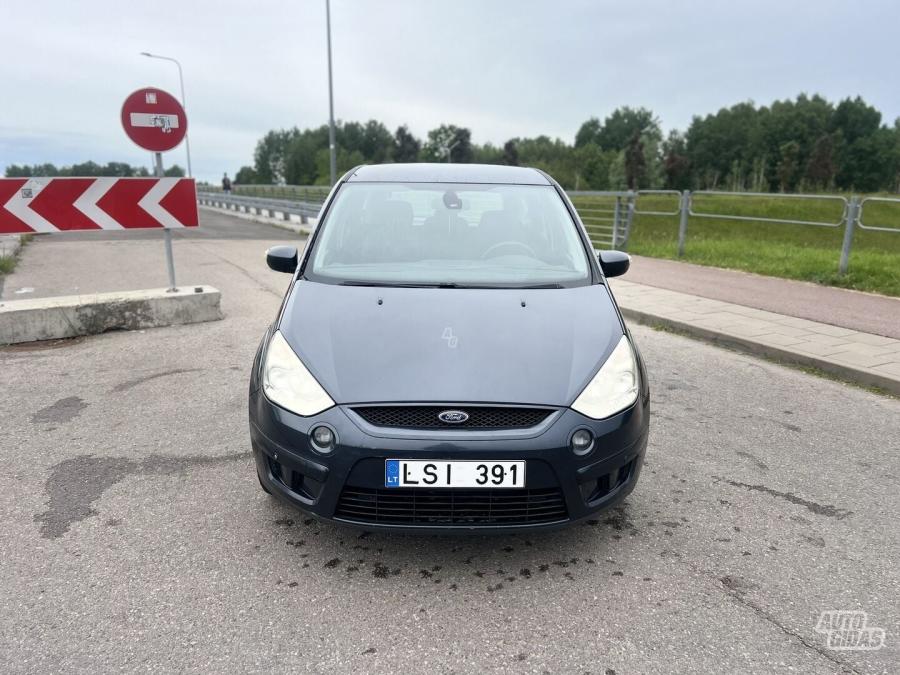 Ford S-Max 2006 in Vilnius, with an engine capacity of 1.90 L and mileage of 355 thousand km for 1400 €, photo 3 on AUTOMOTO.COM.LV
