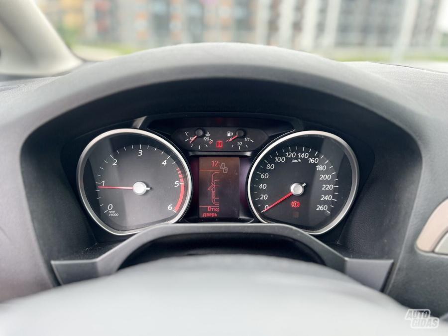 Ford S-Max 2006 in Vilnius, with an engine capacity of 1.90 L and mileage of 355 thousand km for 1400 €, photo 14 on AUTOMOTO.COM.LV