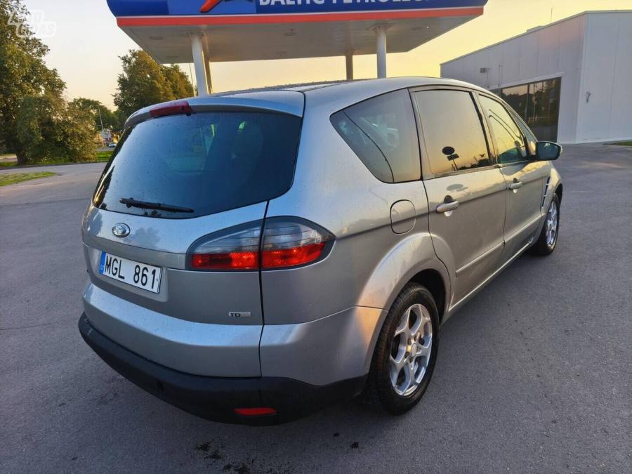Ford S-Max 2006 Tauragė, ar dzinēja tilpumu 1.80 L un nobraukumu 345 tūkst. km par 1700 €, foto 6 vietnē AUTOMOTO.COM.LV
