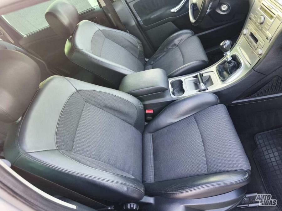 Ford S-Max 2006 Tauragė, ar dzinēja tilpumu 1.80 L un nobraukumu 345 tūkst. km par 1700 €, foto 14 vietnē AUTOMOTO.COM.LV