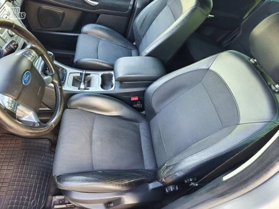 Ford S-Max 2006 Tauragė, ar dzinēja tilpumu 1.80 L un nobraukumu 345 tūkst. km par 1700 €, foto 15 vietnē AUTOMOTO.COM.LV