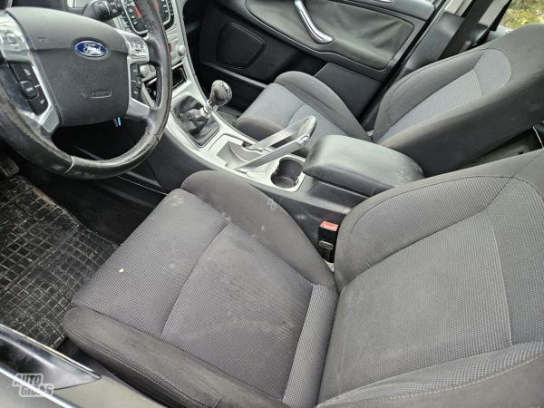 Ford S-Max 2007 Prienai, ar dzinēja tilpumu 2.00 L un nobraukumu 272 tūkst. km par 1750 €, foto 4 vietnē AUTOMOTO.COM.LV