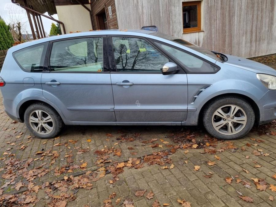 Ford S-Max 2007 Klaipėda, ar dzinēja tilpumu 1.80 L un nobraukumu 305 tūkst. km par 2450 €, foto 3 vietnē AUTOMOTO.COM.LV