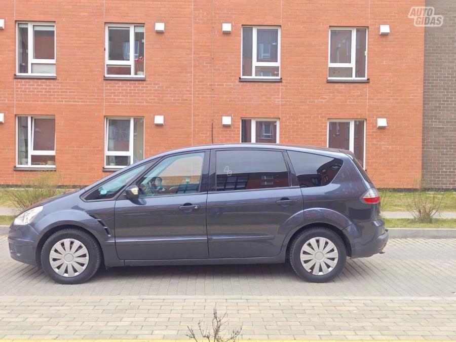 Ford S-Max 2007 in Vilnius, with an engine capacity of 2.00 L and mileage of 295 thousand km for 2350 €, photo 4 on AUTOMOTO.COM.LV