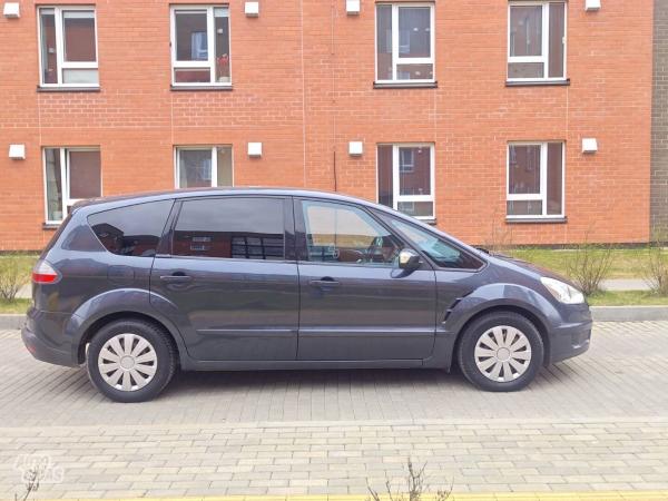 Ford S-Max 2007 in Vilnius, with an engine capacity of 2.00 L and mileage of 295 thousand km for 2350 €, photo 6 on AUTOMOTO.COM.LV