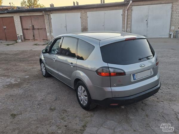 Ford S-Max 2007 Šauļi, ar dzinēja tilpumu 1.80 L un nobraukumu 3 tūkst. km par 1750 €, foto 4 vietnē AUTOMOTO.COM.LV