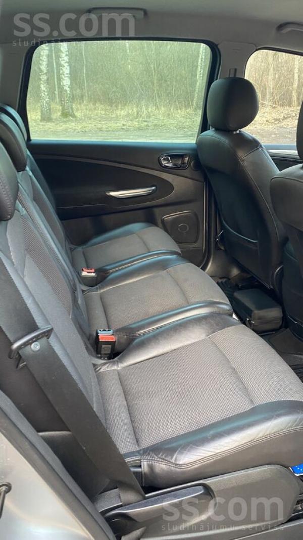 Ford S-Max 2007 Rīga, ar dzinēja tilpumu 1.80 L un nobraukumu 0 tūkst. km par 2390 €, foto 8 vietnē AUTOMOTO.COM.LV