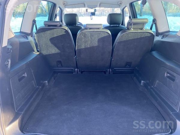Ford S-Max 2007 Rīga, ar dzinēja tilpumu 1.80 L un nobraukumu 0 tūkst. km par 2390 €, foto 9 vietnē AUTOMOTO.COM.LV