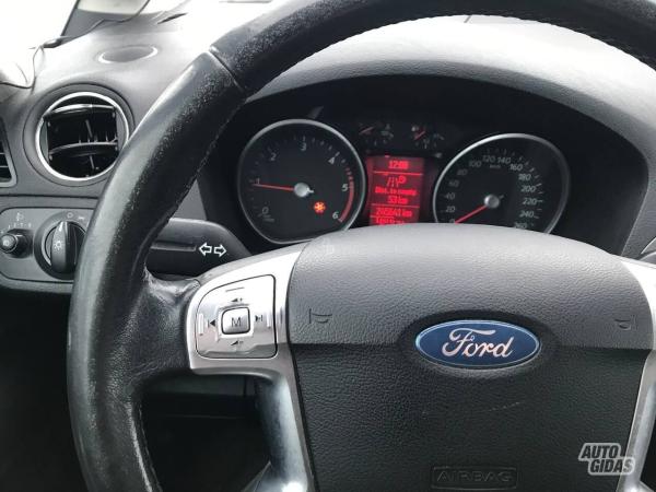 Ford S-Max 2007 in Birzai, with an engine capacity of 1.80 L and mileage of 245 thousand km for 1550 €, photo 5 on AUTOMOTO.COM.LV