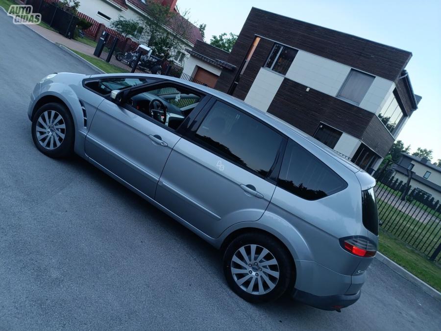 Ford S-Max 2007 in Panevezys, with an engine capacity of 2.00 L and mileage of 256 thousand km for 3050 €, photo 12 on AUTOMOTO.COM.LV