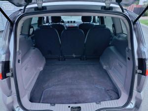 Ford S-Max 2007 in Panevezys, with an engine capacity of 2.00 L and mileage of 256 thousand km for 3050 €, photo 23 on AUTOMOTO.COM.LV