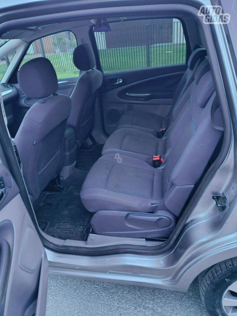 Ford S-Max 2007 in Panevezys, with an engine capacity of 2.00 L and mileage of 256 thousand km for 3050 €, photo 24 on AUTOMOTO.COM.LV