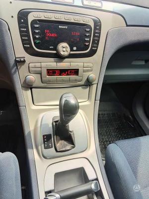 Ford S-Max 2007 Viļņa, ar dzinēja tilpumu 2.00 L un nobraukumu 299 tūkst. km par 2350 €, foto 13 vietnē AUTOMOTO.COM.LV