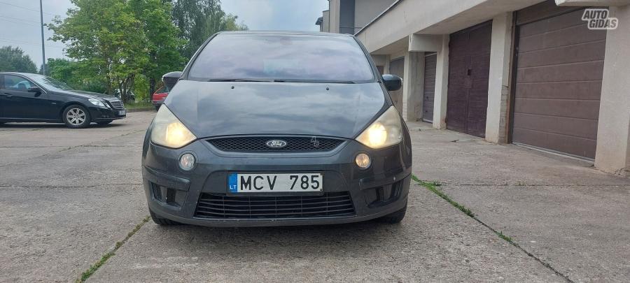 Ford S-Max 2007 in Vilnius, with an engine capacity of 1.80 L and mileage of 340 thousand km for 690 €, photo 3 on AUTOMOTO.COM.LV
