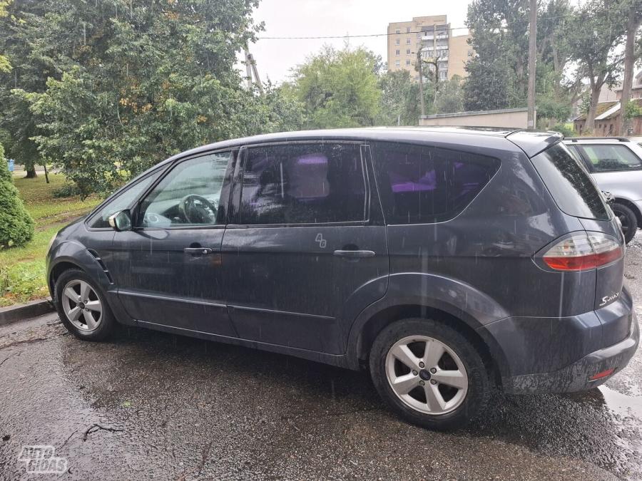 Ford S-Max 2007 Kauņa, ar dzinēja tilpumu 1.80 L un nobraukumu 260 tūkst. km par 950 €, foto 4 vietnē AUTOMOTO.COM.LV