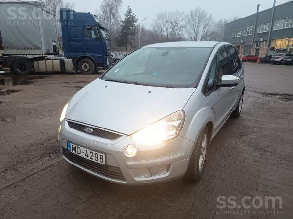 Ford S-Max 2008 in Riga, with an engine capacity of 1.80 L and mileage of 328 thousand km for 3450 €, photo 5 on AUTOMOTO.COM.LV
