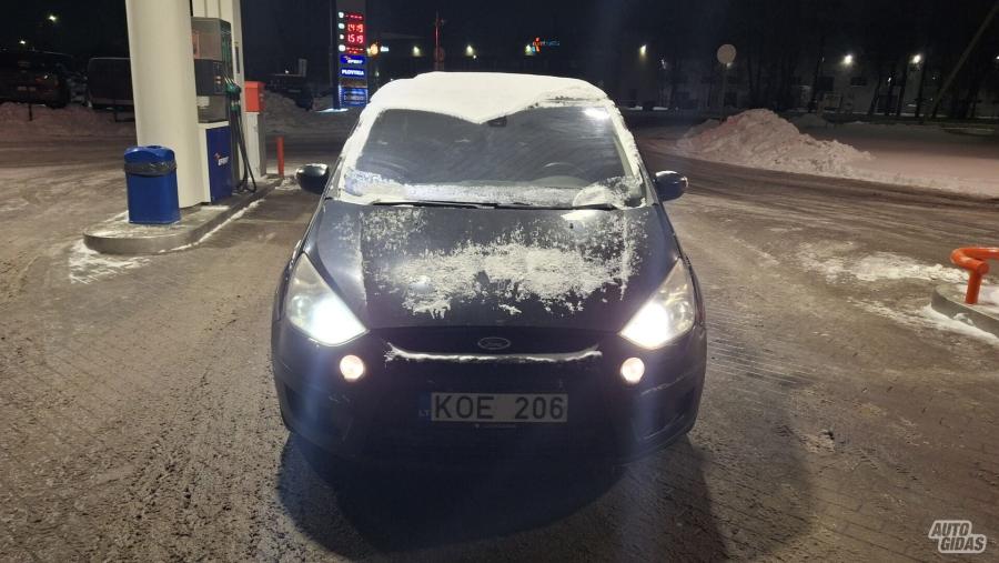 Ford S-Max 2008 Kauņa, ar dzinēja tilpumu 1.80 L un nobraukumu 301 tūkst. km par 1250 €, foto 5 vietnē AUTOMOTO.COM.LV