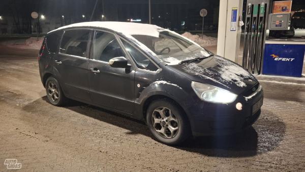 Ford S-Max 2008 in Kaunas, with an engine capacity of 1.80 L and mileage of 301 thousand km for 1250 €, photo 6 on AUTOMOTO.COM.LV