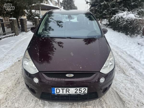 Ford S-Max 2008 in Kaunas, with an engine capacity of 2.30 L and mileage of 279 thousand km for 1550 €, photo 3 on AUTOMOTO.COM.LV