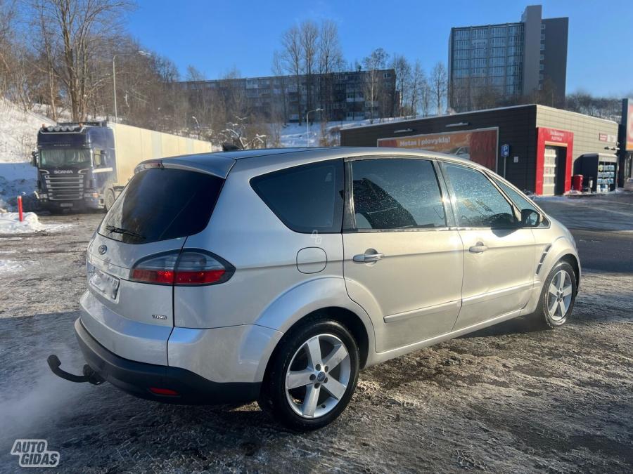 Ford S-Max 2008 in Vilnius, with an engine capacity of 2.00 L and mileage of 280 thousand km for 2950 €, photo 5 on AUTOMOTO.COM.LV