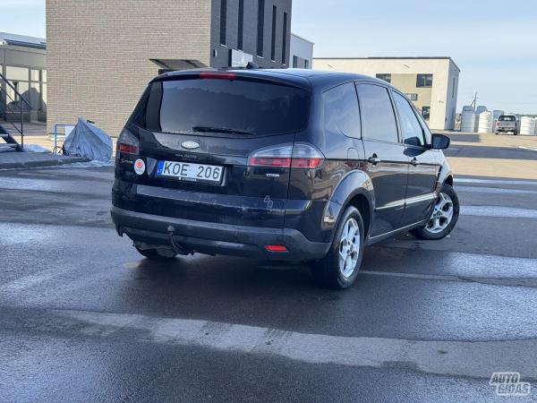 Ford S-Max 2008 Kauņa, ar dzinēja tilpumu 1.80 L un nobraukumu 282 tūkst. km par 1950 €, foto 4 vietnē AUTOMOTO.COM.LV