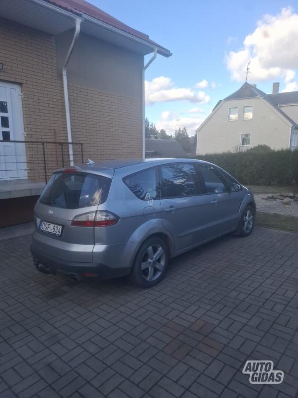 Ford S-Max 2008 in Vilnius, with an engine capacity of 2.50 L and mileage of 345 thousand km for 1450 €, photo 3 on AUTOMOTO.COM.LV