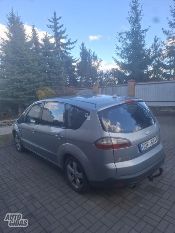 Ford S-Max 2008 in Vilnius, with an engine capacity of 2.50 L and mileage of 345 thousand km for 1450 €, photo 5 on AUTOMOTO.COM.LV