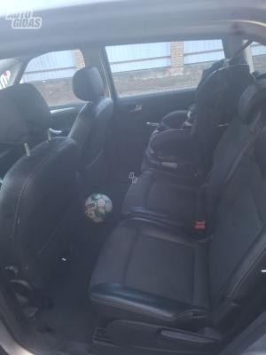 Ford S-Max 2008 in Vilnius, with an engine capacity of 2.50 L and mileage of 345 thousand km for 1450 €, photo 8 on AUTOMOTO.COM.LV