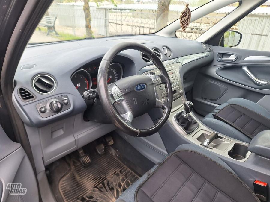 Ford S-Max 2008 in Telschi, with an engine capacity of 2.00 L and mileage of 304 thousand km for 1750 €, photo 12 on AUTOMOTO.COM.LV
