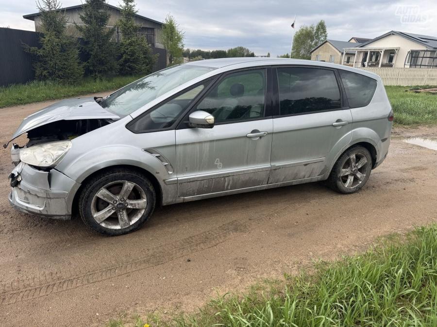 Ford S-Max 2008 in Vilnius, with an engine capacity of 2.00 L and mileage of 352 thousand km for 1350 €, photo 3 on AUTOMOTO.COM.LV