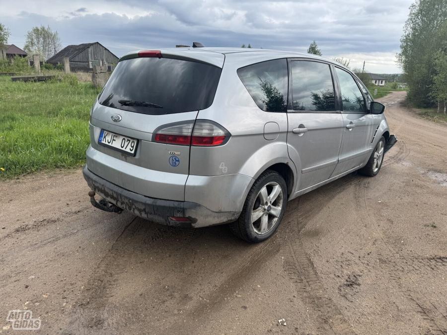 Ford S-Max 2008 in Vilnius, with an engine capacity of 2.00 L and mileage of 352 thousand km for 1350 €, photo 5 on AUTOMOTO.COM.LV