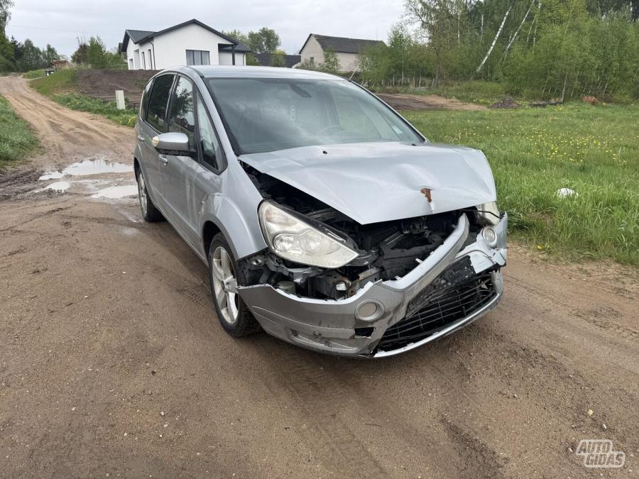 Ford S-Max 2008 in Vilnius, with an engine capacity of 2.00 L and mileage of 352 thousand km for 1350 €, photo 8 on AUTOMOTO.COM.LV