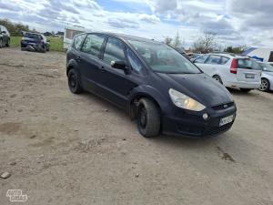 Ford S-Max 2008 in Kaunas, with an engine capacity of 2.00 L and mileage of 400 thousand km for 1150 €, photo 7 on AUTOMOTO.COM.LV