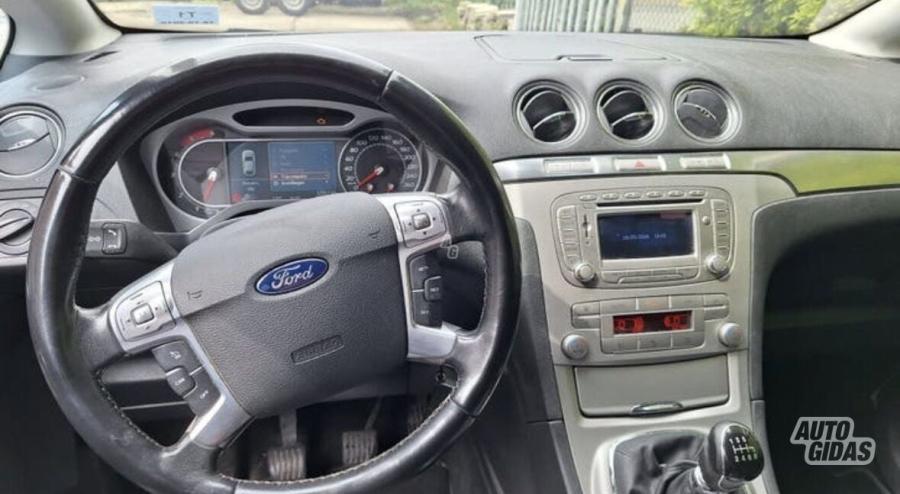 Ford S-Max 2008 in Silale, with an engine capacity of 2.20 L and mileage of 300 thousand km for 2550 €, photo 7 on AUTOMOTO.COM.LV