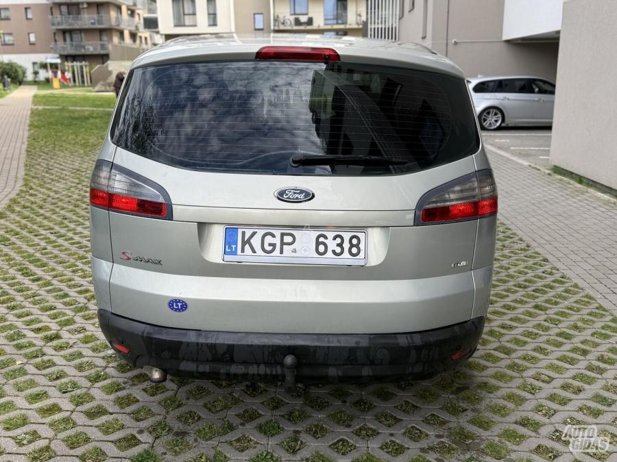 Ford S-Max 2008 Viļņa, ar dzinēja tilpumu 2.00 L un nobraukumu 290 tūkst. km par 2650 €, foto 6 vietnē AUTOMOTO.COM.LV