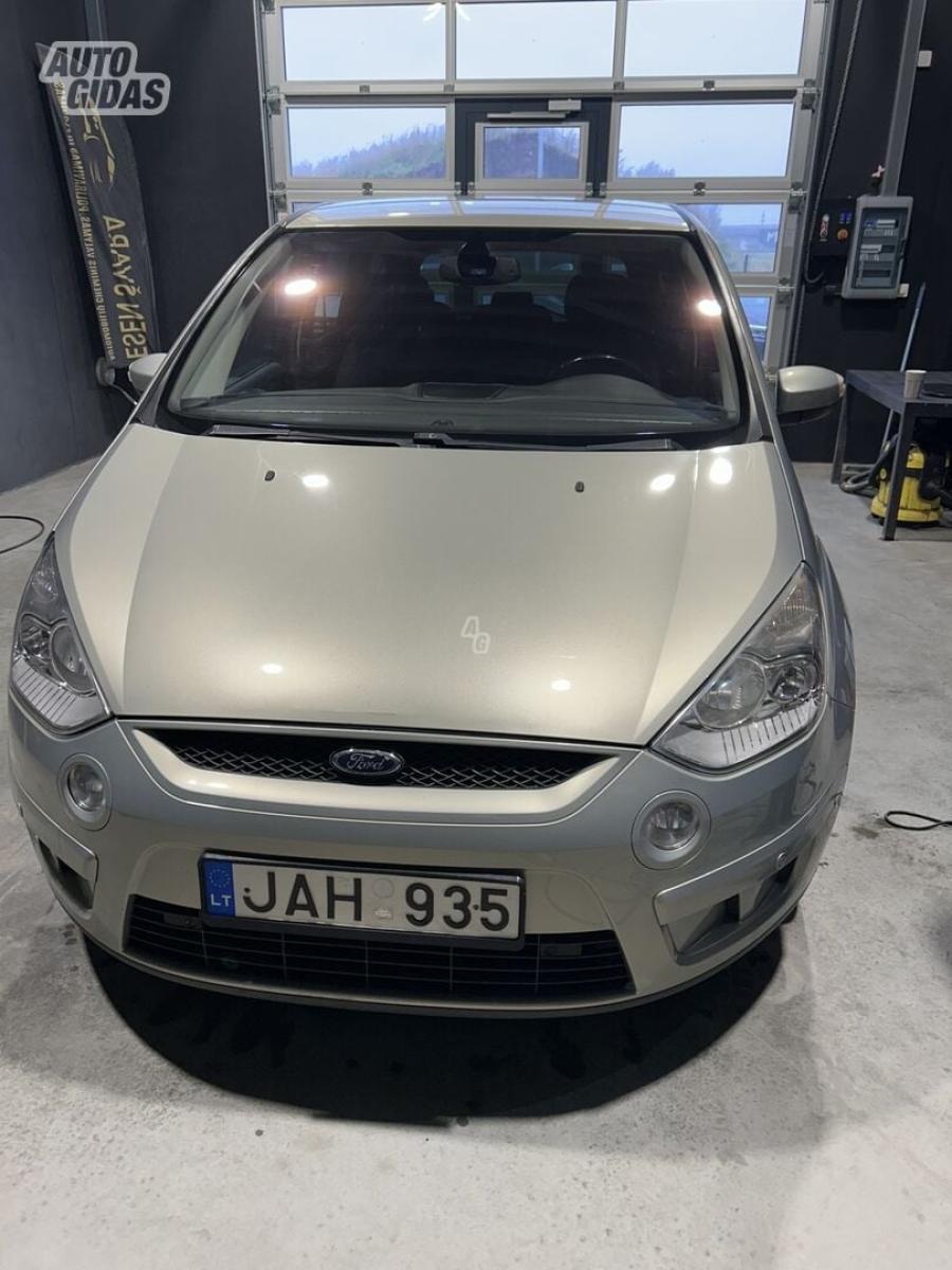 Ford S-Max 2008 in Kaunas, with an engine capacity of 2.00 L and mileage of 344 thousand km for 2300 €, photo 1 on AUTOMOTO.COM.LV