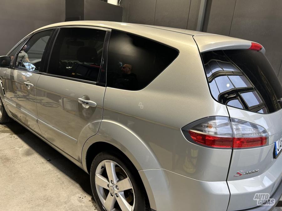Ford S-Max 2008 in Kaunas, with an engine capacity of 2.00 L and mileage of 344 thousand km for 2300 €, photo 3 on AUTOMOTO.COM.LV