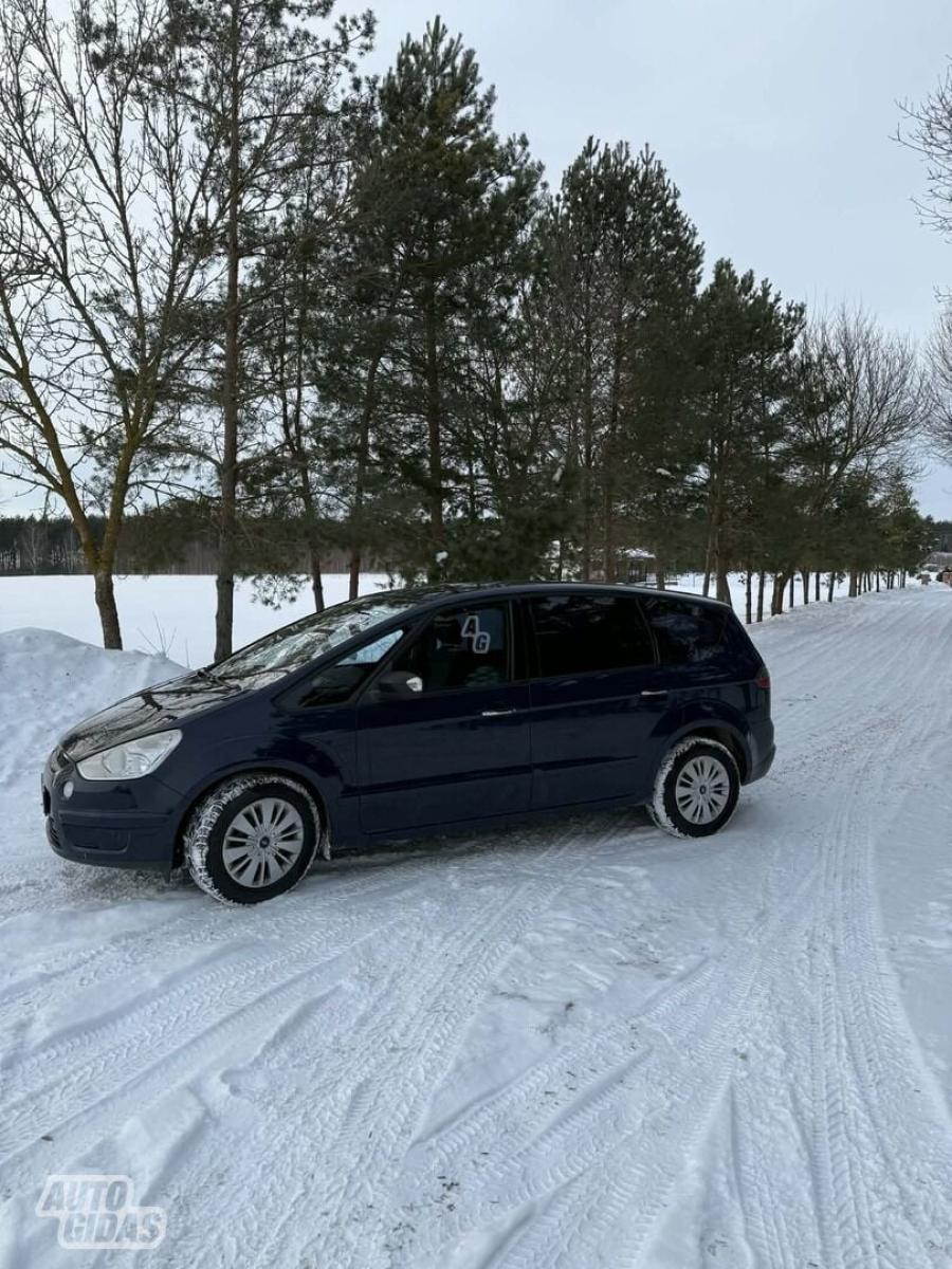 Ford S-Max 2009 in Panevezys, with an engine capacity of 2.00 L and mileage of 210 thousand km for 3800 €, photo 4 on AUTOMOTO.COM.LV