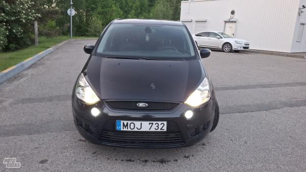 Ford S-Max 2009 in Kaunas, with an engine capacity of 2.20 L and mileage of 315 thousand km for 2800 €, photo 2 on AUTOMOTO.COM.LV
