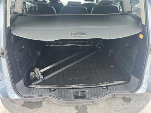 Ford S-Max 2009 Rīga, ar dzinēja tilpumu 2.00 L un nobraukumu 0 tūkst. km par 3950 €, foto 10 vietnē AUTOMOTO.COM.LV