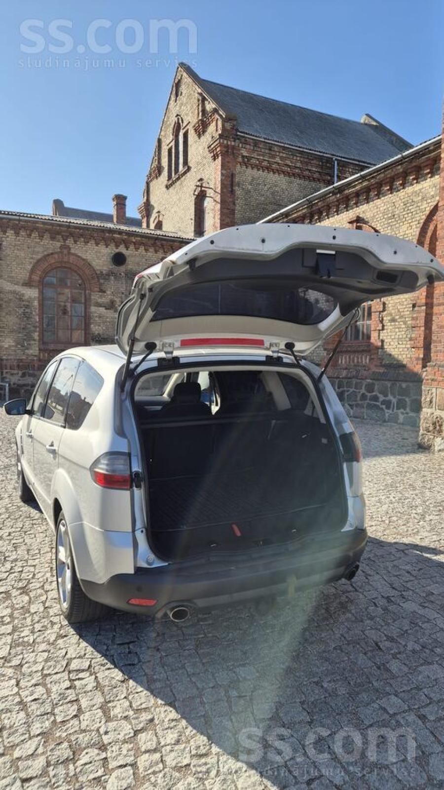 Ford S-Max 2009 Ventspils, ar dzinēja tilpumu 2.20 L un nobraukumu 383 tūkst. km par 3200 €, foto 10 vietnē AUTOMOTO.COM.LV