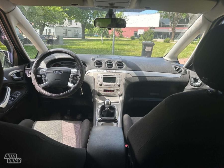 Ford S-Max 2009 in Silute, with an engine capacity of 2.00 L and mileage of 261 thousand km for 1950 €, photo 6 on AUTOMOTO.COM.LV