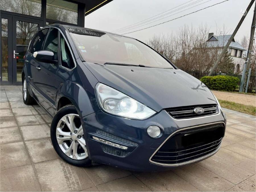 Ford S-Max 2010 in Siauliai, with an engine capacity of 2.00 L and mileage of 227 thousand km for 5799 €, photo 3 on AUTOMOTO.COM.LV