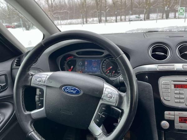 Ford S-Max 2010 in Siauliai, with an engine capacity of 2.00 L and mileage of 316 thousand km for 4999 €, photo 4 on AUTOMOTO.COM.LV