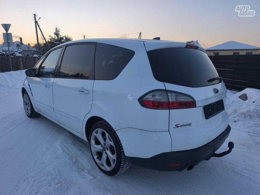 Ford S-Max 2010 in Druskininkai, with an engine capacity of 2.20 L and mileage of 262 thousand km for 3150 €, photo 6 on AUTOMOTO.COM.LV
